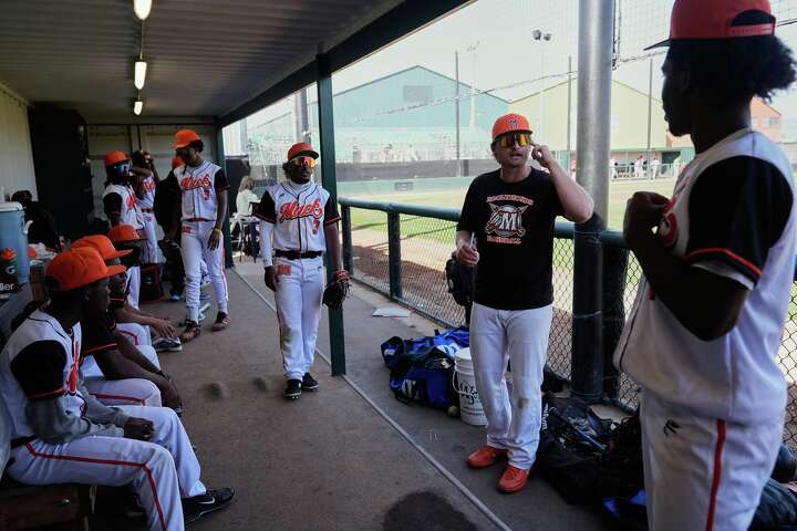 The Oakland high school that produced Frank Robinson and others fights ...