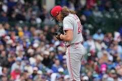 Cincinnati Reds starter Rhett Lowder exits with right shoulder ...