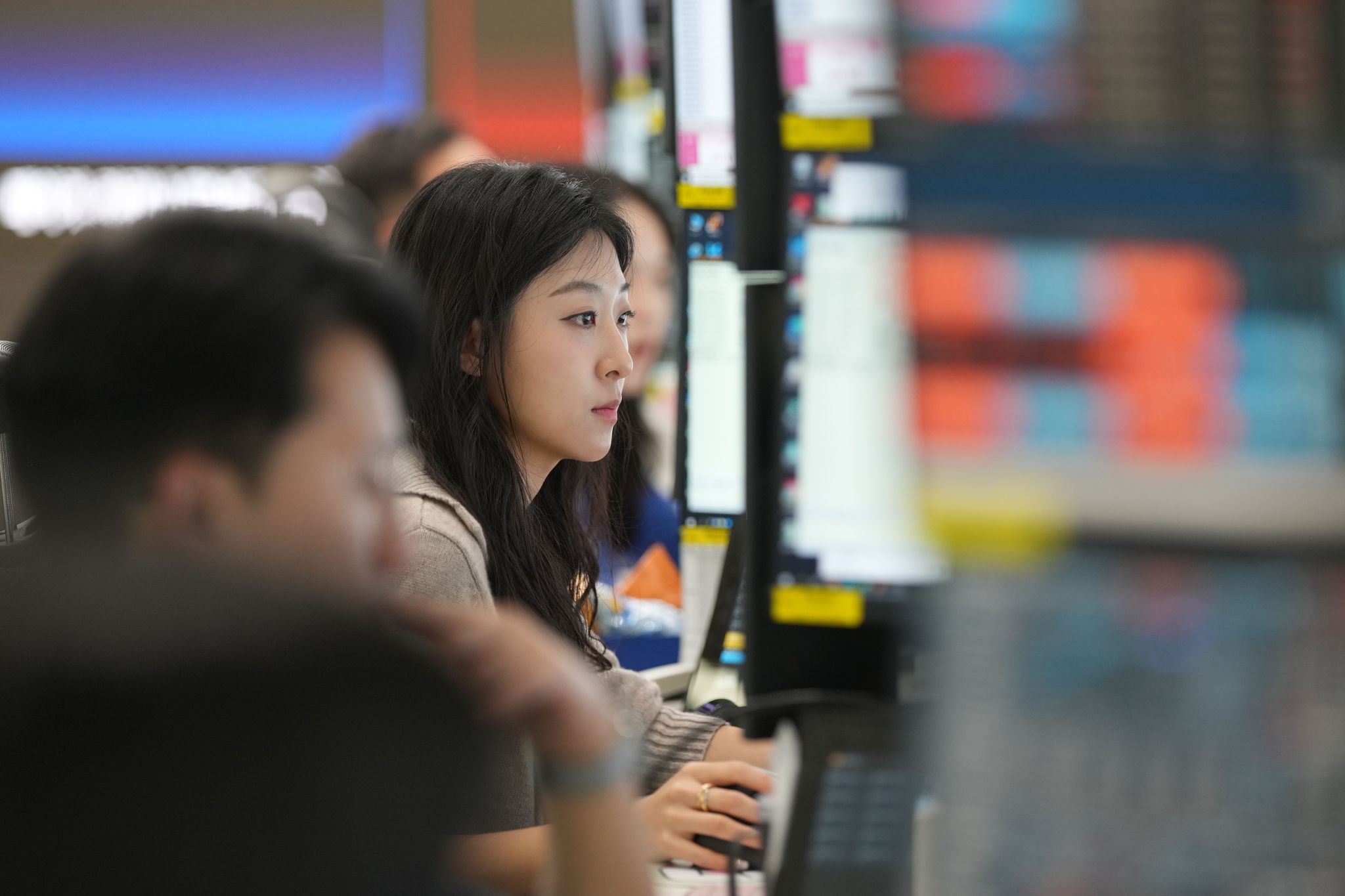 Asian stocks fall and oil prices climb after attacks imperil the ...