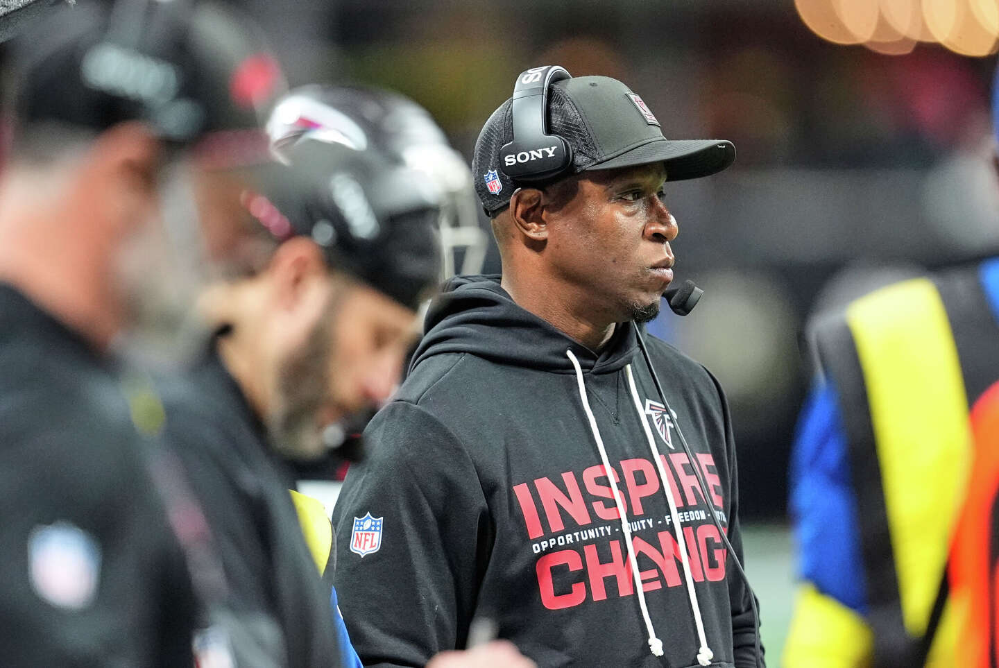 49ers’ new D-coordinator Raheem Morris can talk, except for one topic