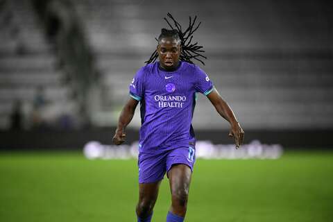 O'Kane scores 2 goals in Racing Louisville's 3-1 win over the Thorns
