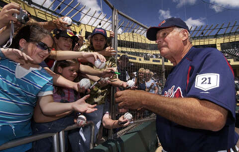 Bobby Cox has died. Baseball pays tribute to the Braves' Hall of Fame ...