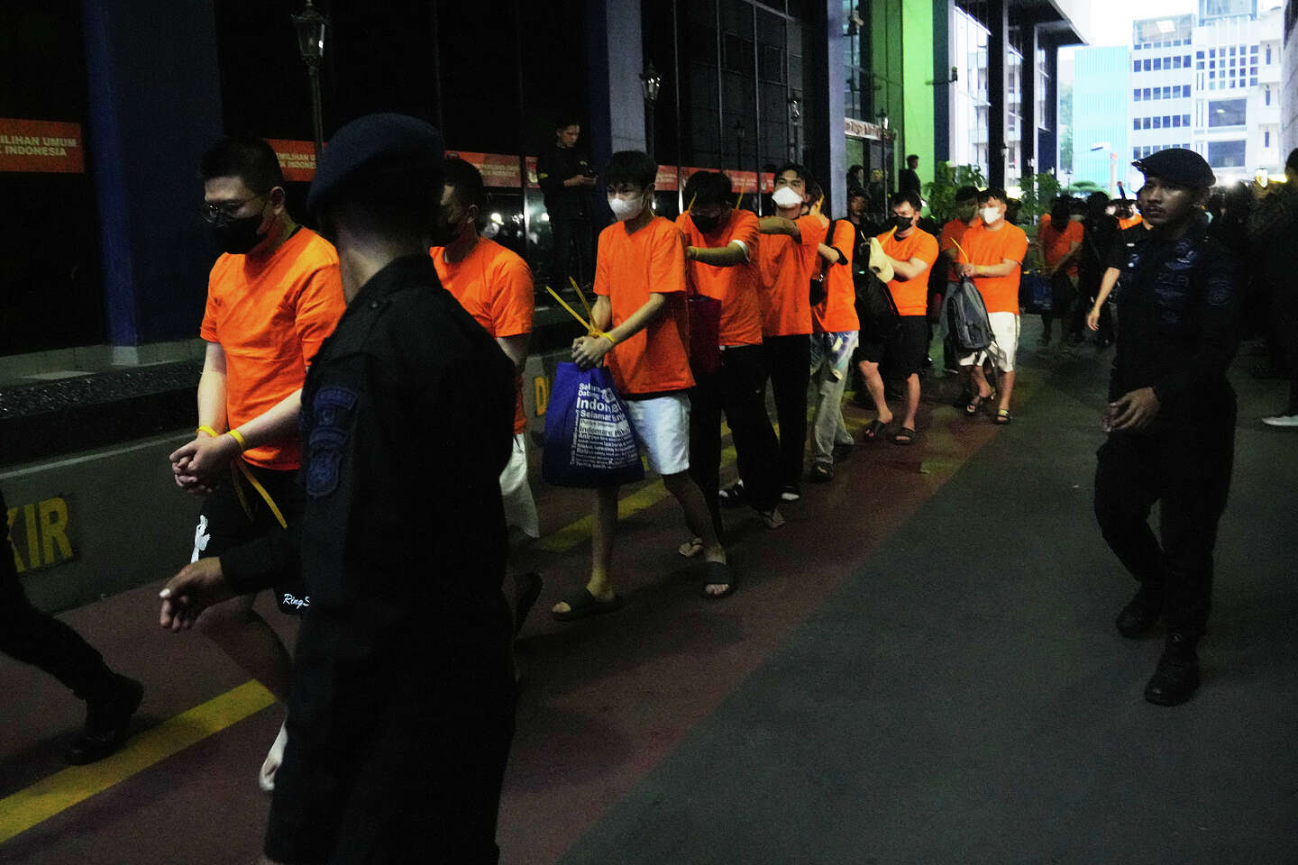Indonesian police arrest 321 foreigners in an operation to crack down ...