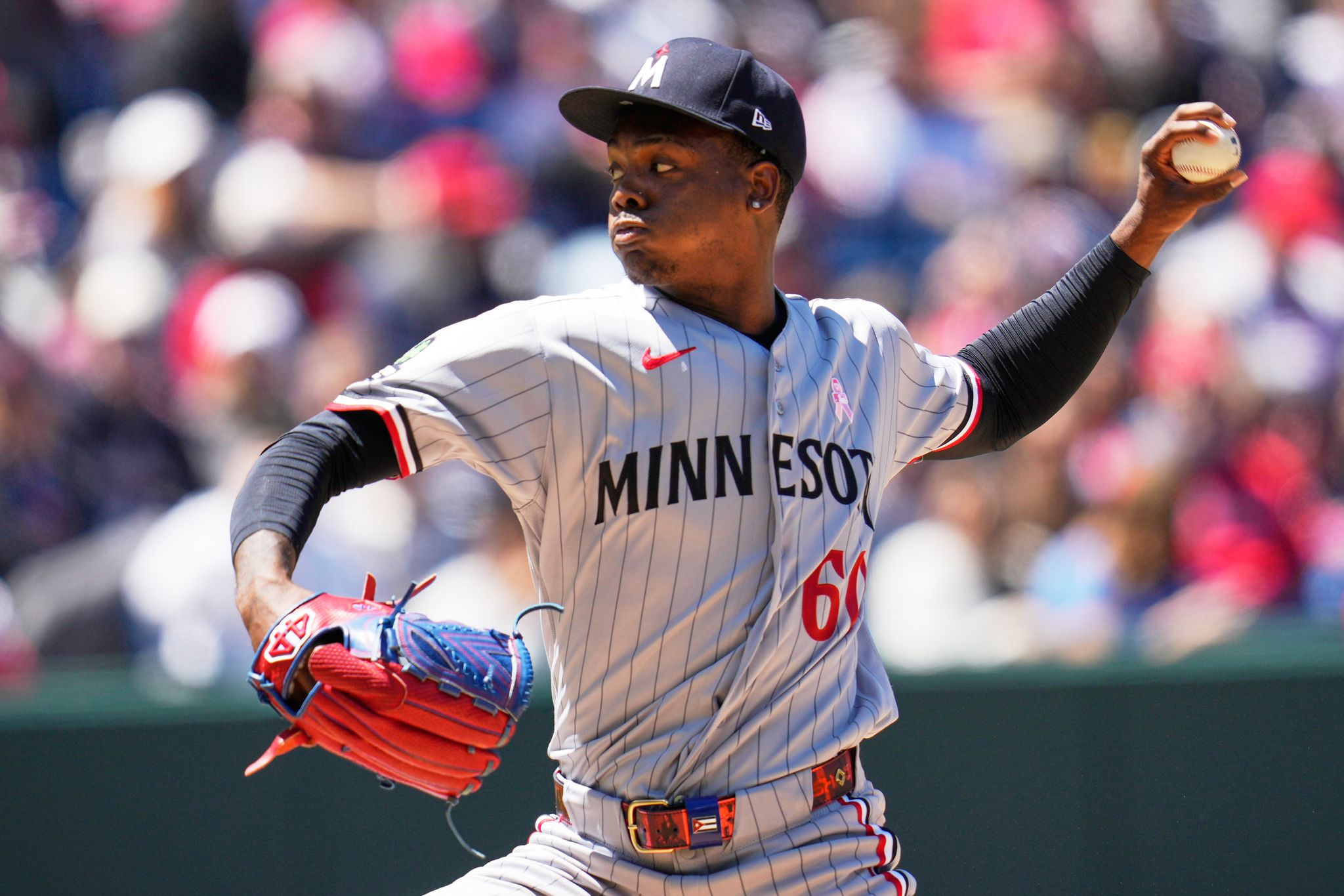 Clemens and Rojas lead Twins to 5-4 victory over Guardians