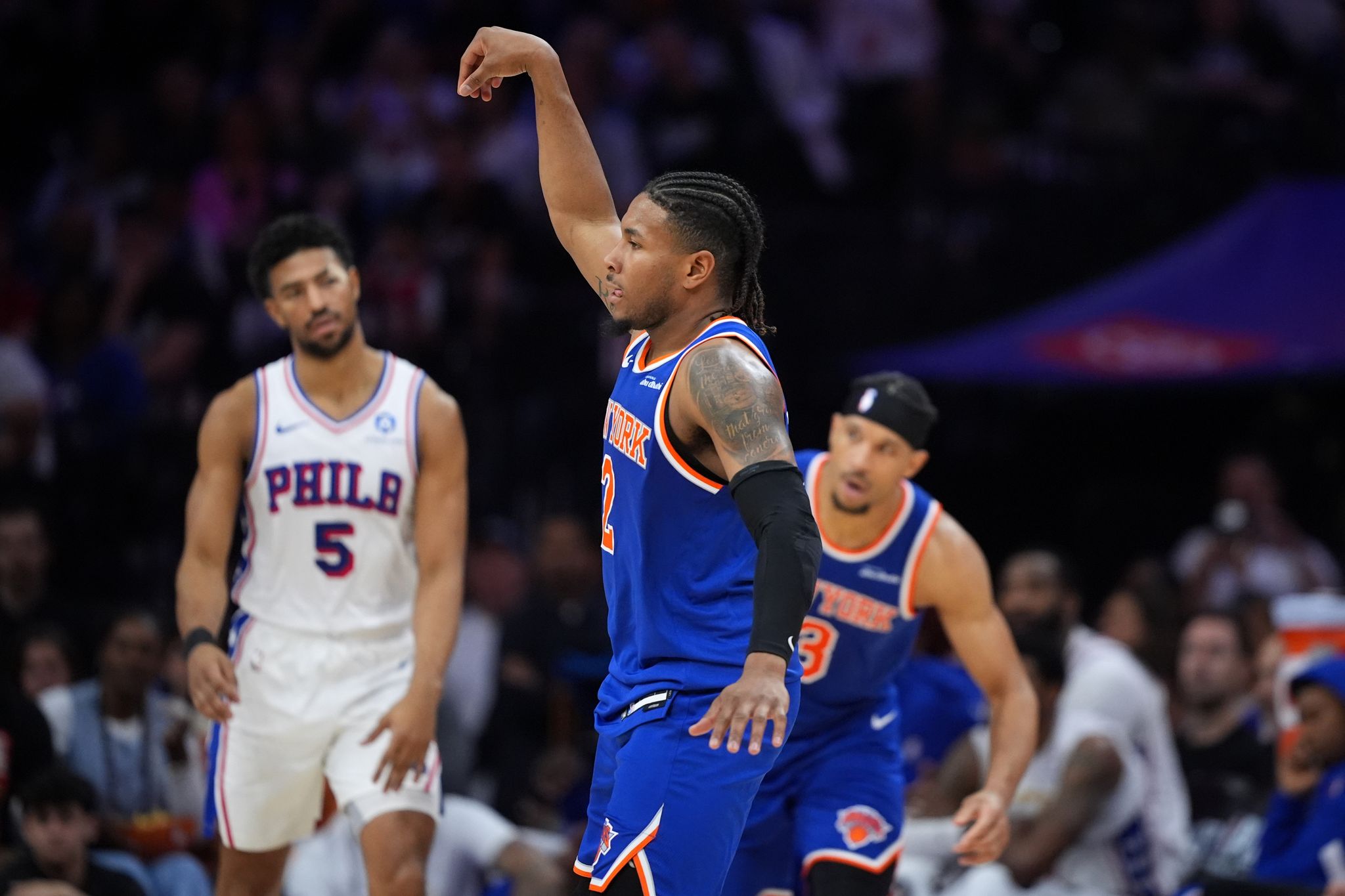 Brooms in the stands, 144 points on the board: The Knicks’ Philly ...