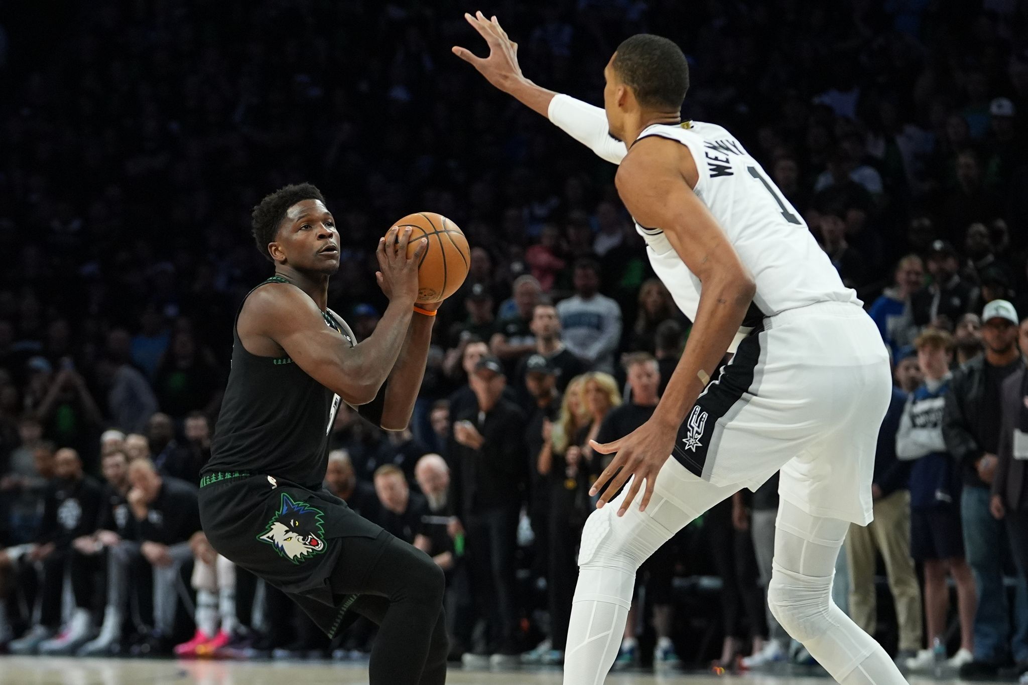 Wembanyama gets ejected early in Spurs-Wolves Game 4 for elbowing Reid ...