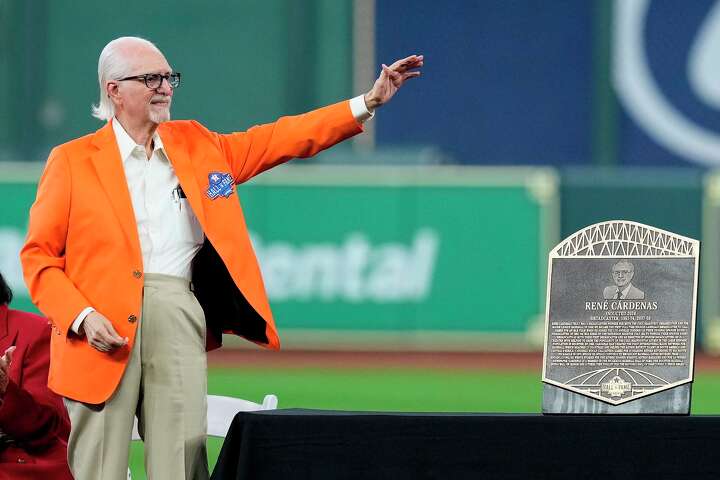 René Cárdenas, pioneer in Spanish-language broadcasts of MLB games ...