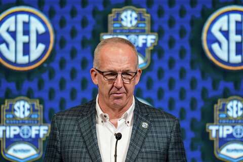 SEC commissioner Greg Sankey stands firm on 16-team CFP, details ...