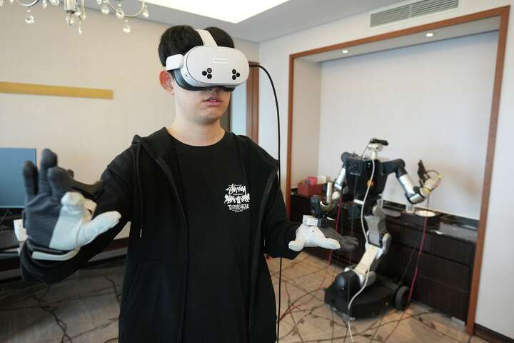 A South Korean startup captures workers' techniques to develop AI ...