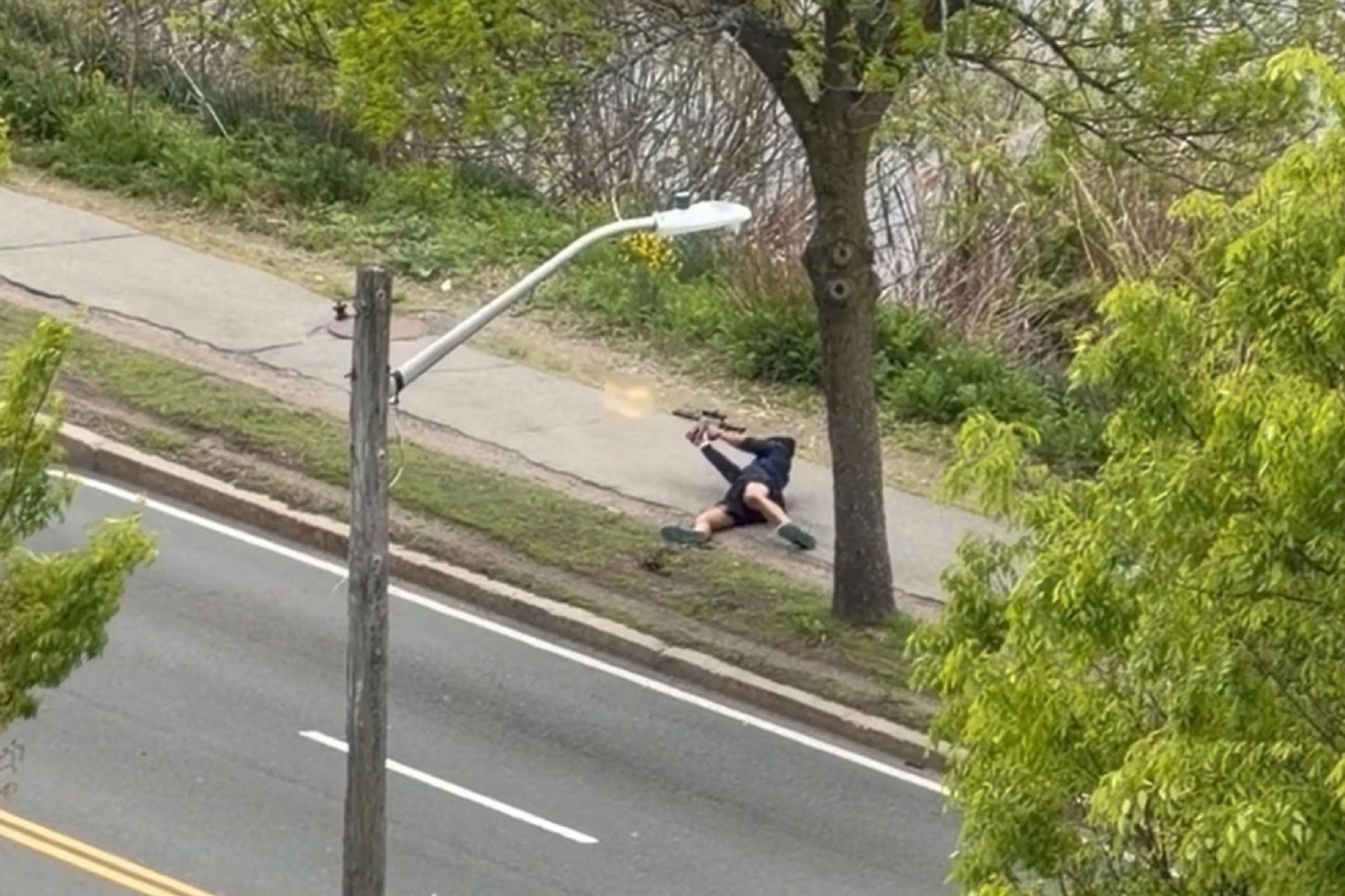 Man with assault rifle wildly shoots at drivers near Boston, wounding 2 ...