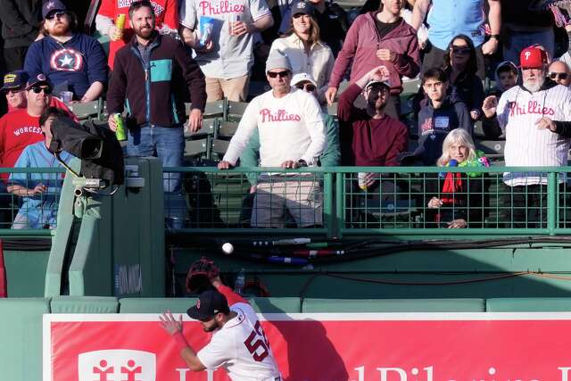 Schwarber homers for 5th straight game, Mattingly earns 900th win as ...