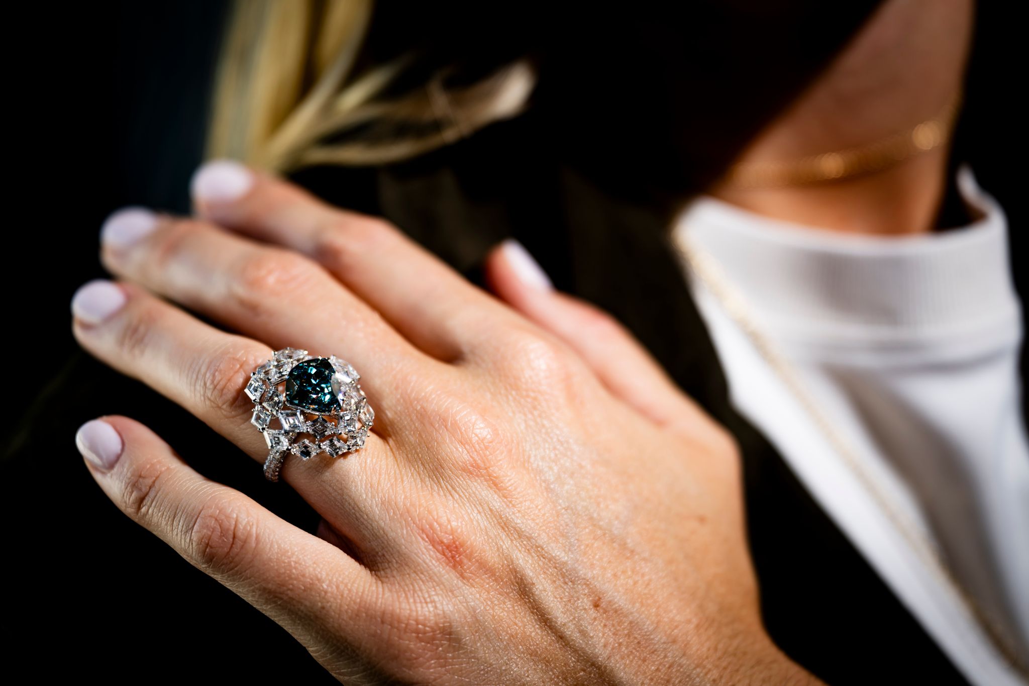 Ocean Dream Blue Green Diamond Sells For More Than 17 Million At