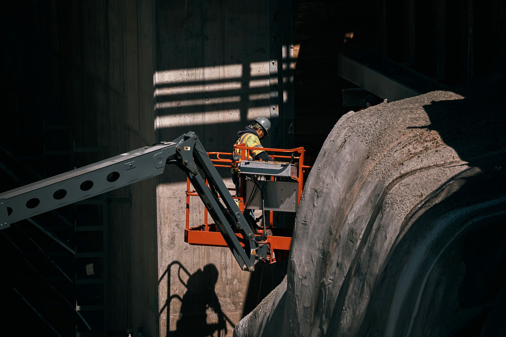 One of the largest modern US infrastructure projects will soon burrow ...