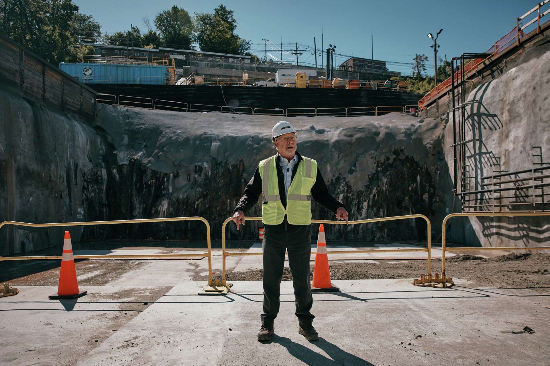 One of the largest modern US infrastructure projects will soon burrow ...