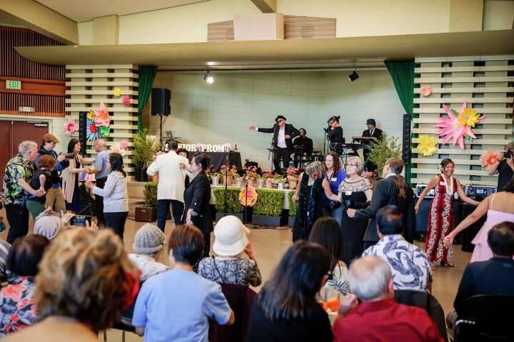 S.F.’s Senior Prom comes roaring back after pandemic shutdown