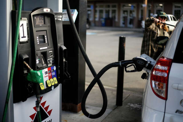 These 55 fuel stations let you circumvent California's high gas prices