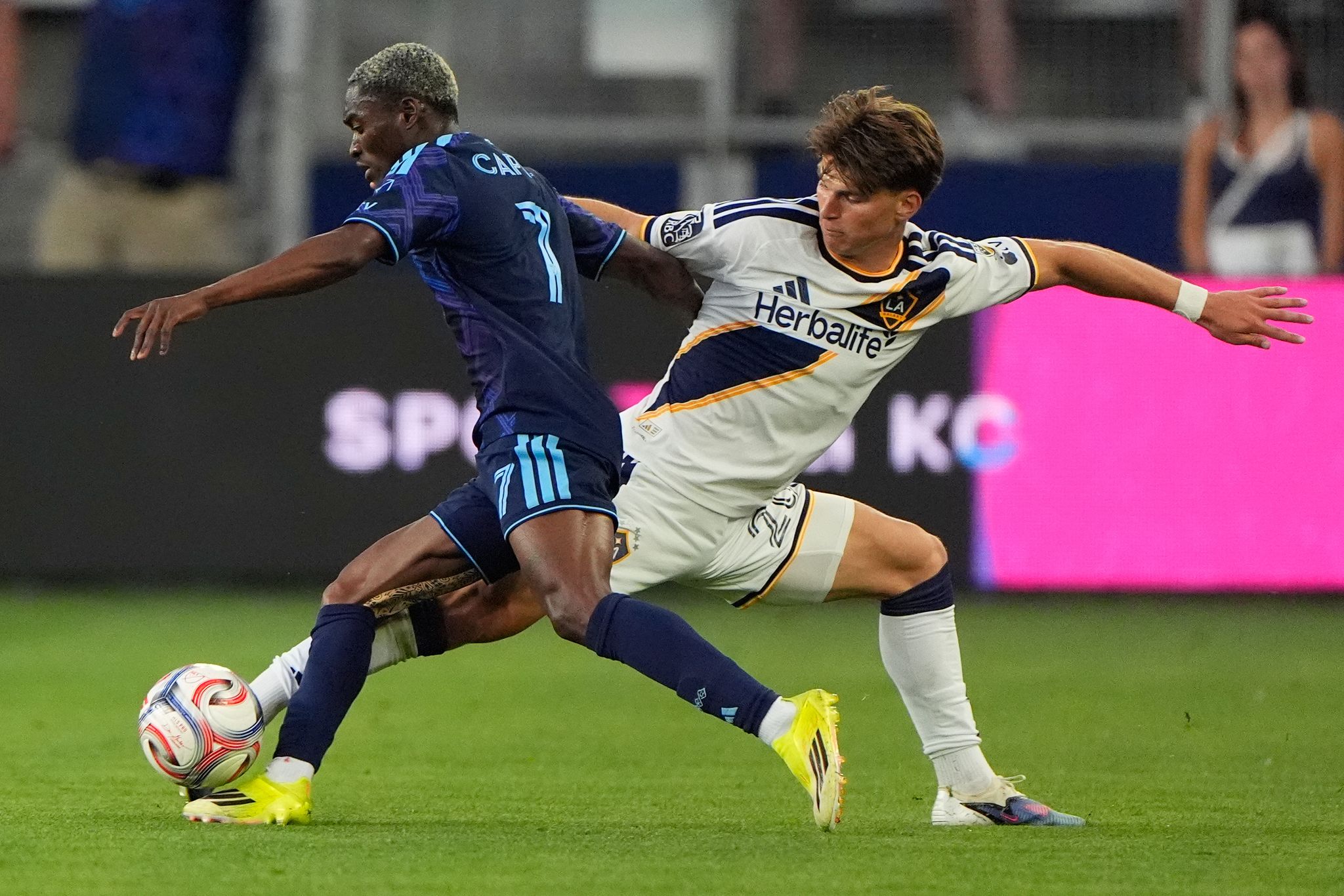 Calvin Harris, Dejan Joveljić spark Sporting KC to 3-1 victory over Galaxy