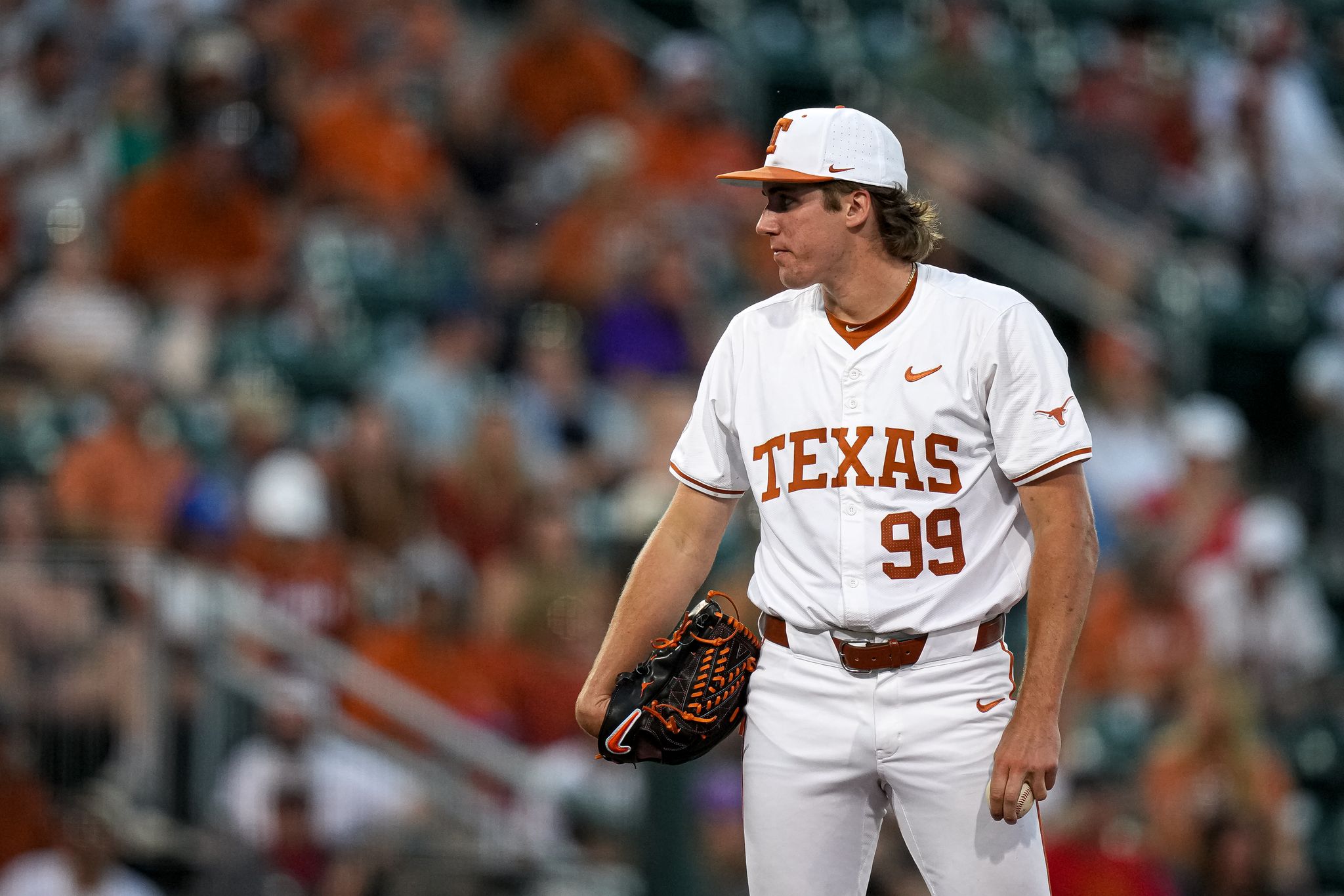 Texas baseball vs Missouri game score: Game 1 replay, highlights