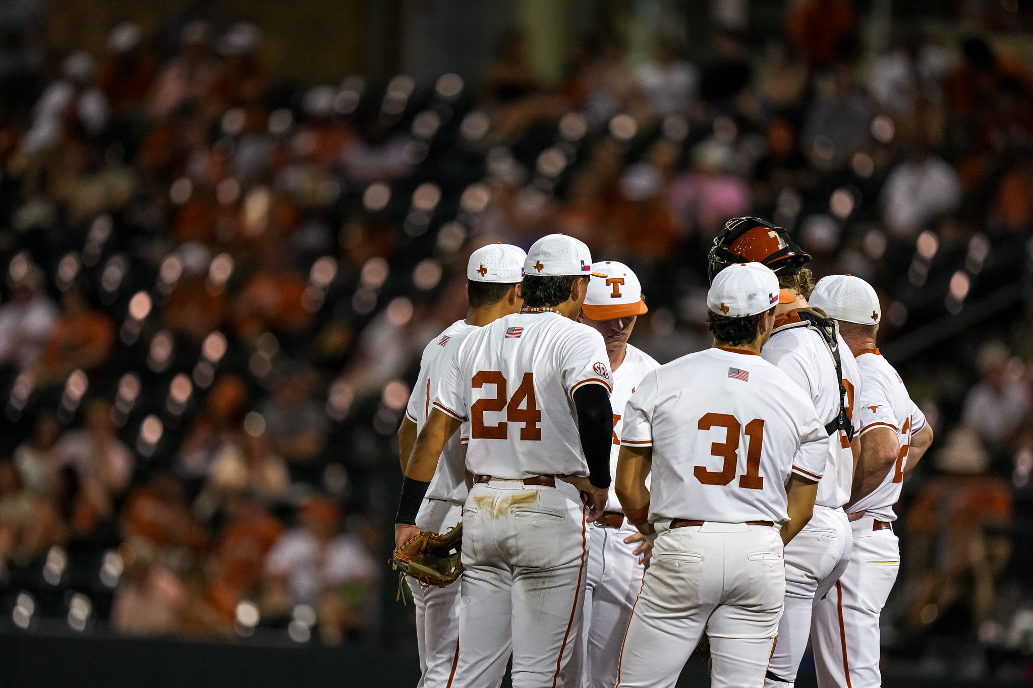 Texas gets high seed in final predictions for NCAA baseball tournament