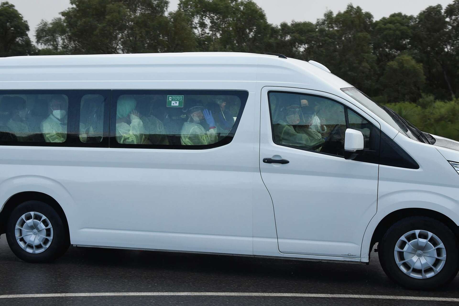 6 passengers from hantavirus-hit ship arrive in Australia for 3-week ...