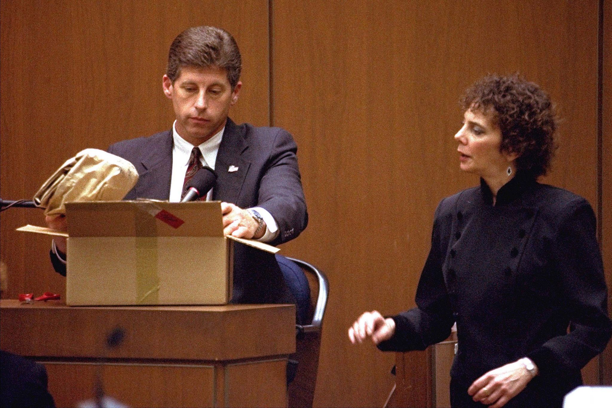 Mark Fuhrman, former LA police detective, dies