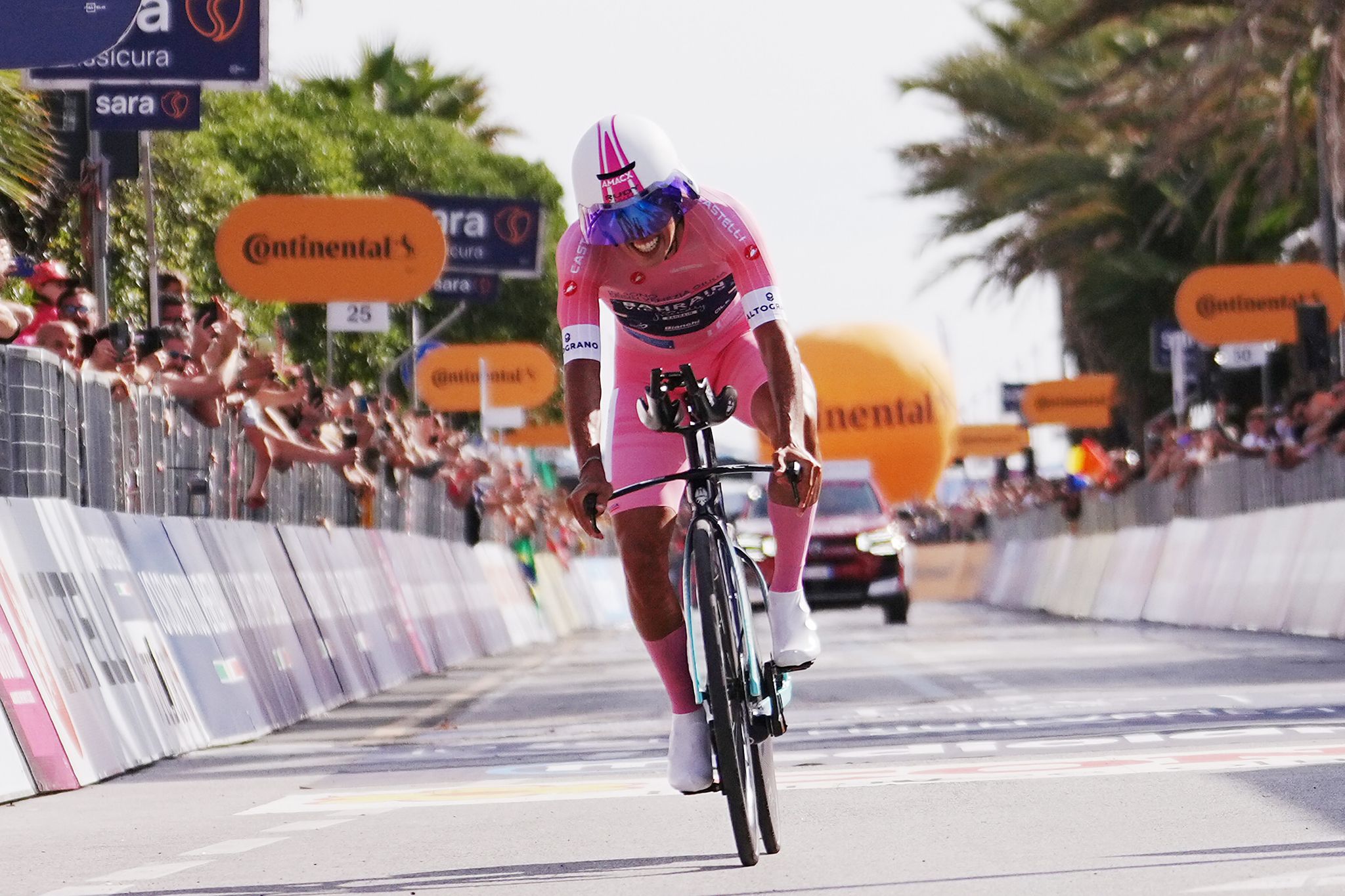 Afonso Eulálio defies expectations to keep Giro lead as Filippo Ganna ...