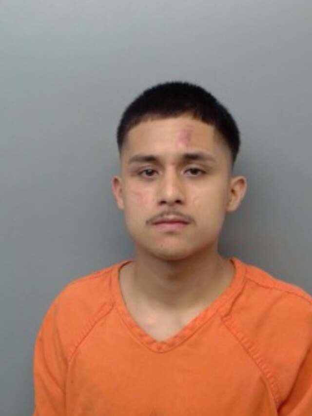DPS: Laredo man arrested after human smuggling pursuit on Loop 20