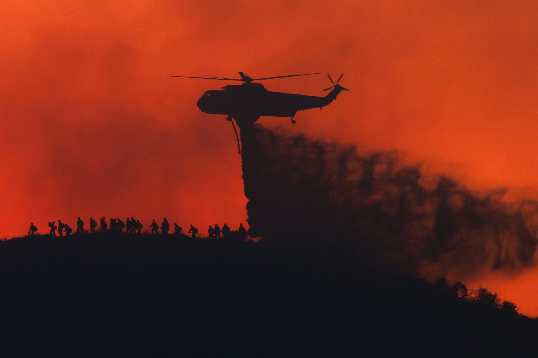 More than 17,000 under evacuation orders as Southern California ...