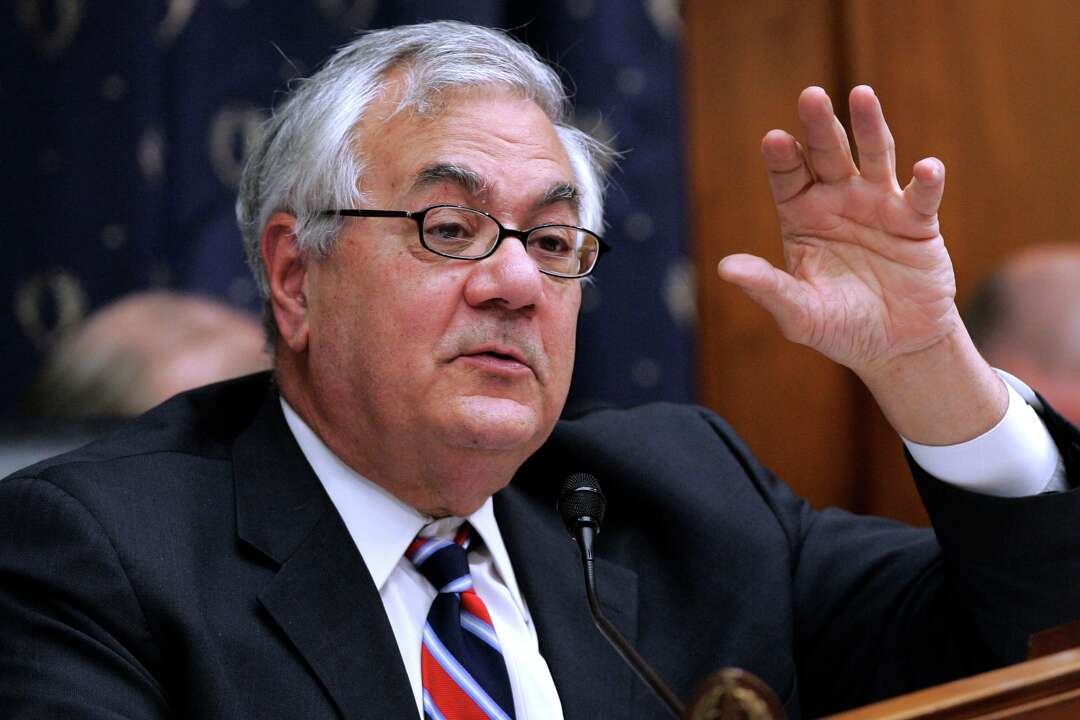 Barney Frank, a liberal congressman and trailblazer for gay rights ...