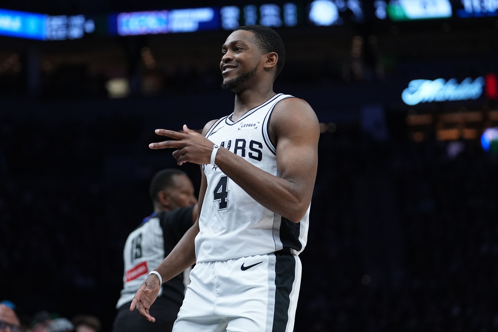 De'Aaron Fox, fuera del 2do partido de final del Oeste ante Thunder por ...