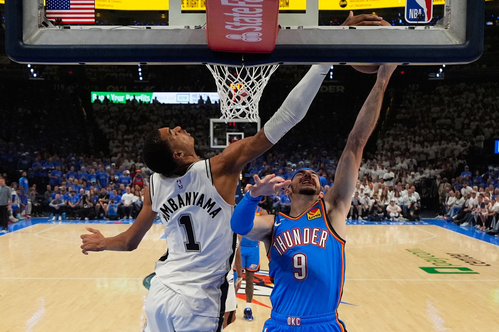 Shai Gilgeous-Alexander scores 30, Thunder top Spurs 122-113 in Game 2 ...