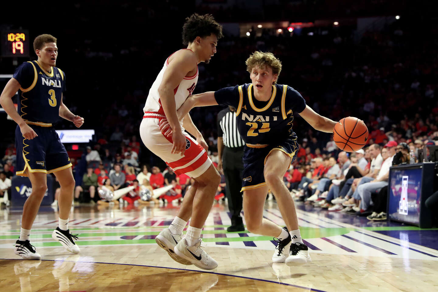 UConn men's basketball adds Northern Arizona's Isaiah Shaw