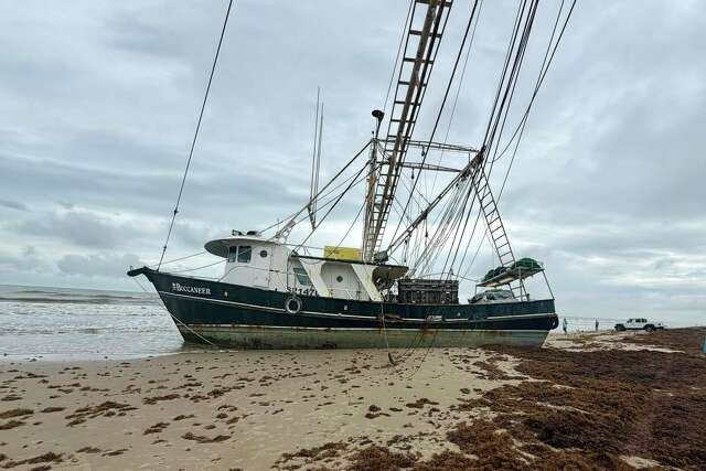 Texas shrimp boat stuck on beach sparks massive rescue effort