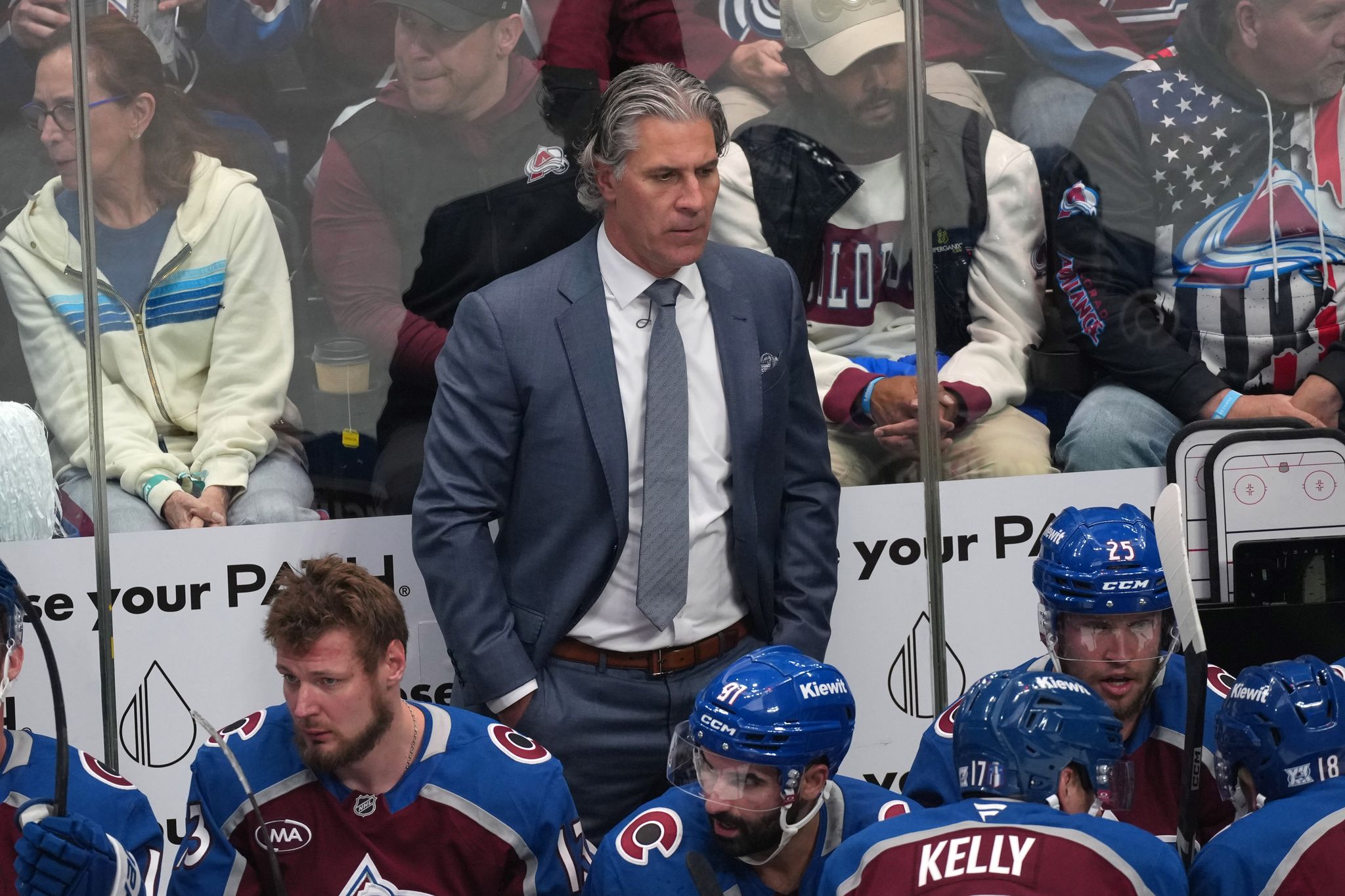 Joe Sakic backs Avs coach Jared Bednar, plans to run it back again with ...