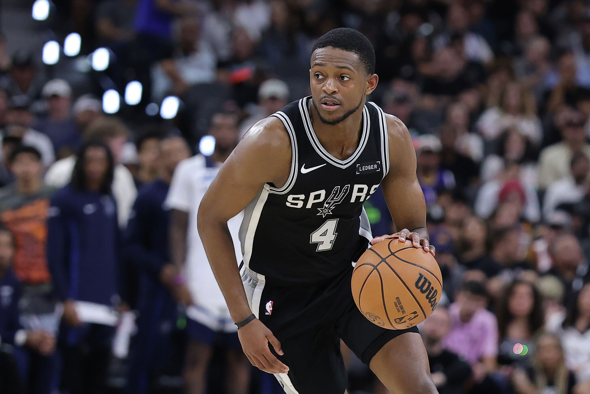 De'Aaron Fox injury update: Spurs guard 'day-to-day' vs Thunder