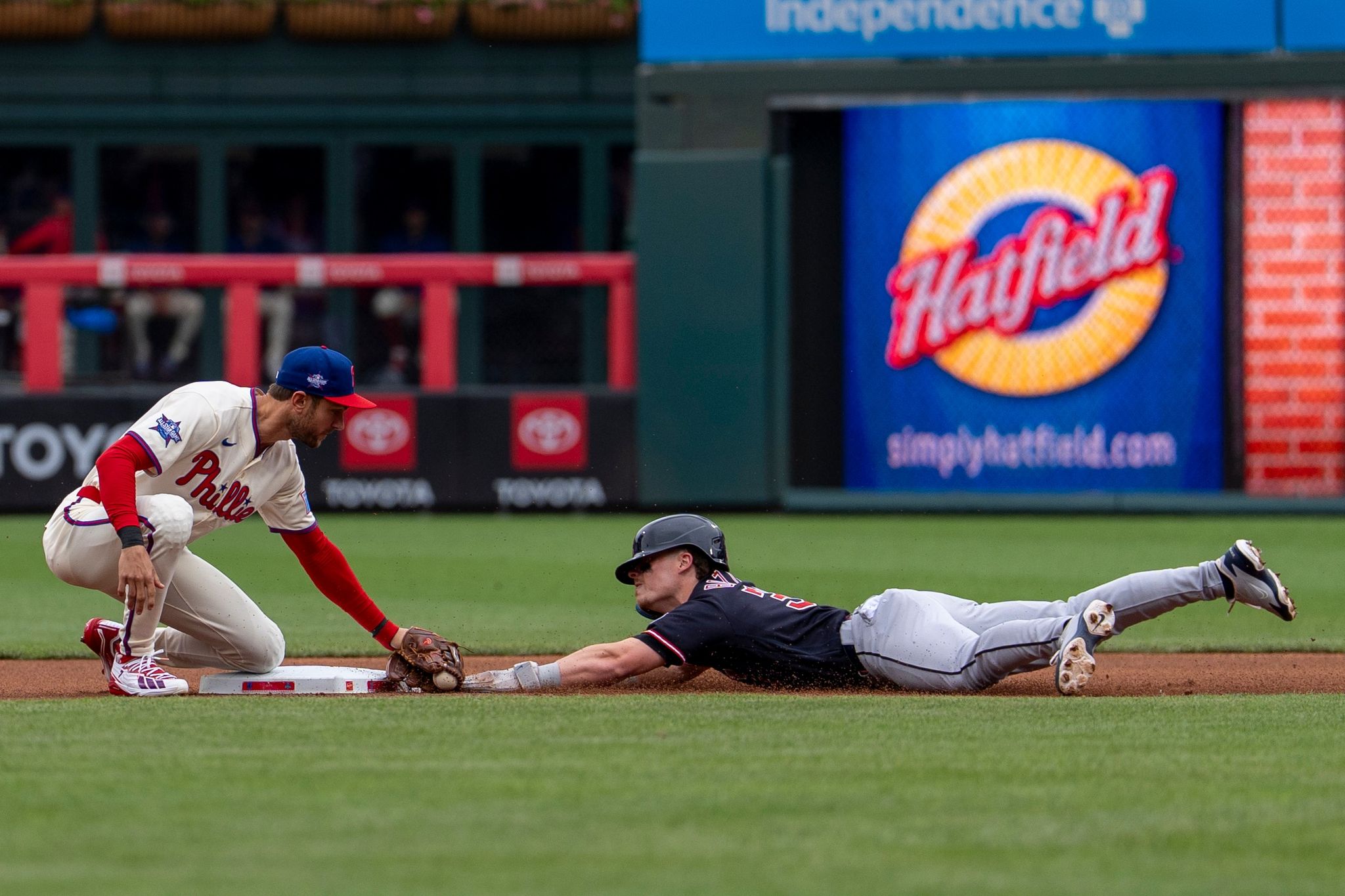 Kwan, Hoskins, Bazzana power Guardians past Phillies 3-1 for 8th win in ...