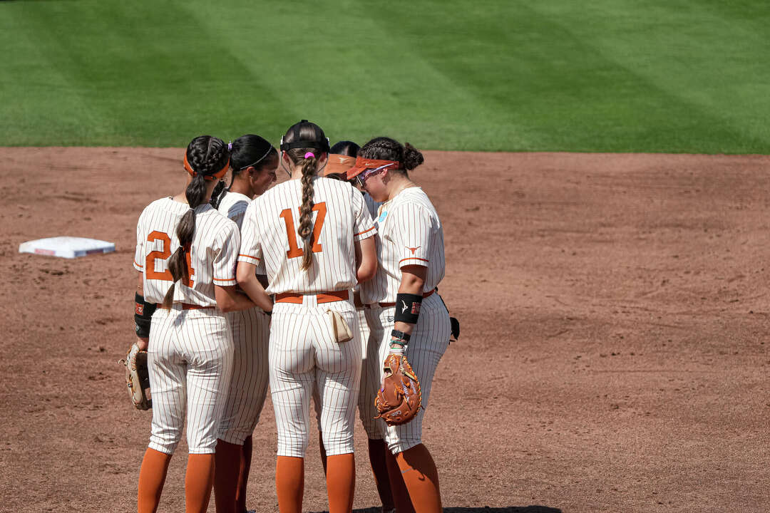 Texas softball vs Arizona State game score: Longhorns reach WCWS again