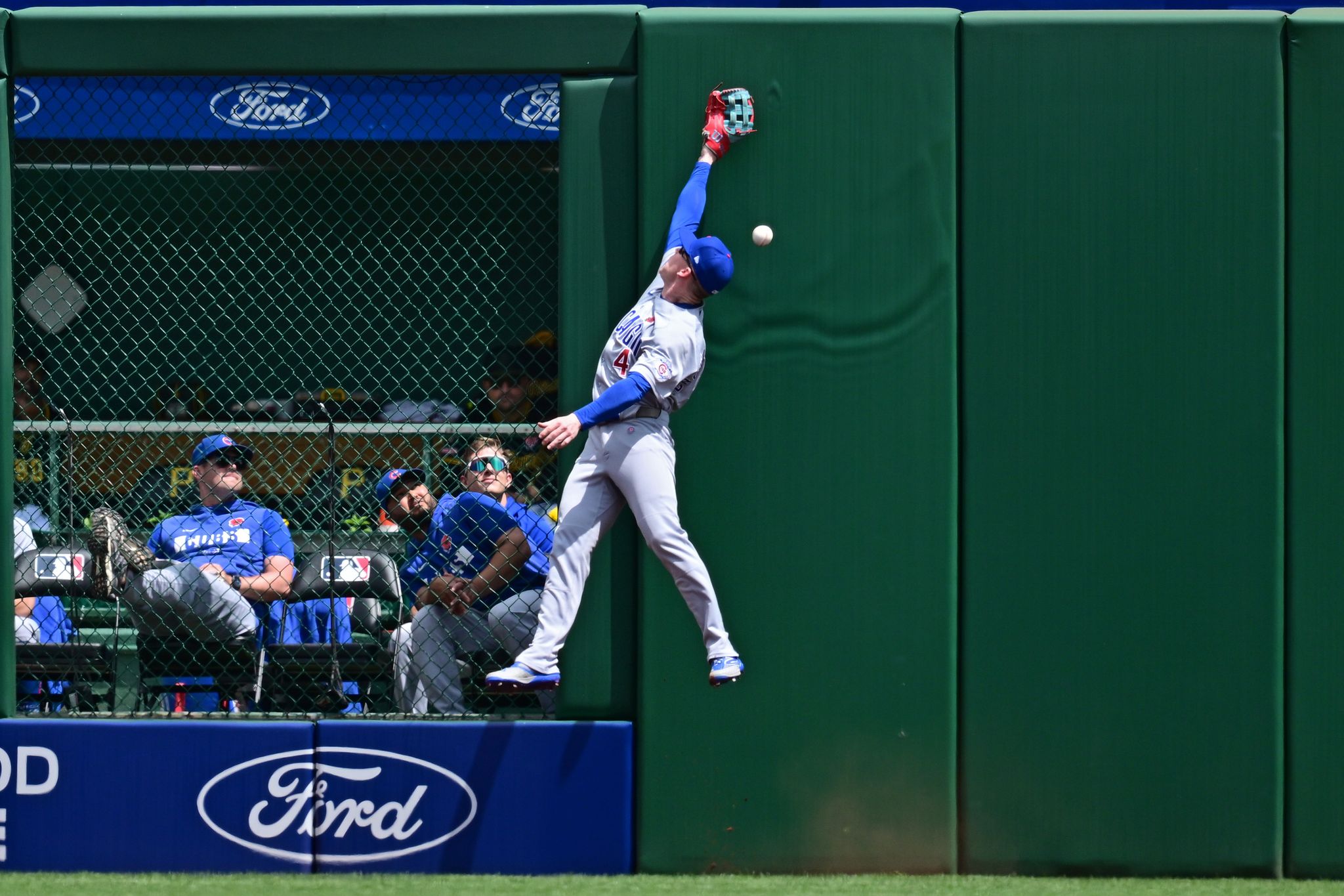 Henry Davis slugs late go-ahead homer as Pirates send Cubs to a 9th ...