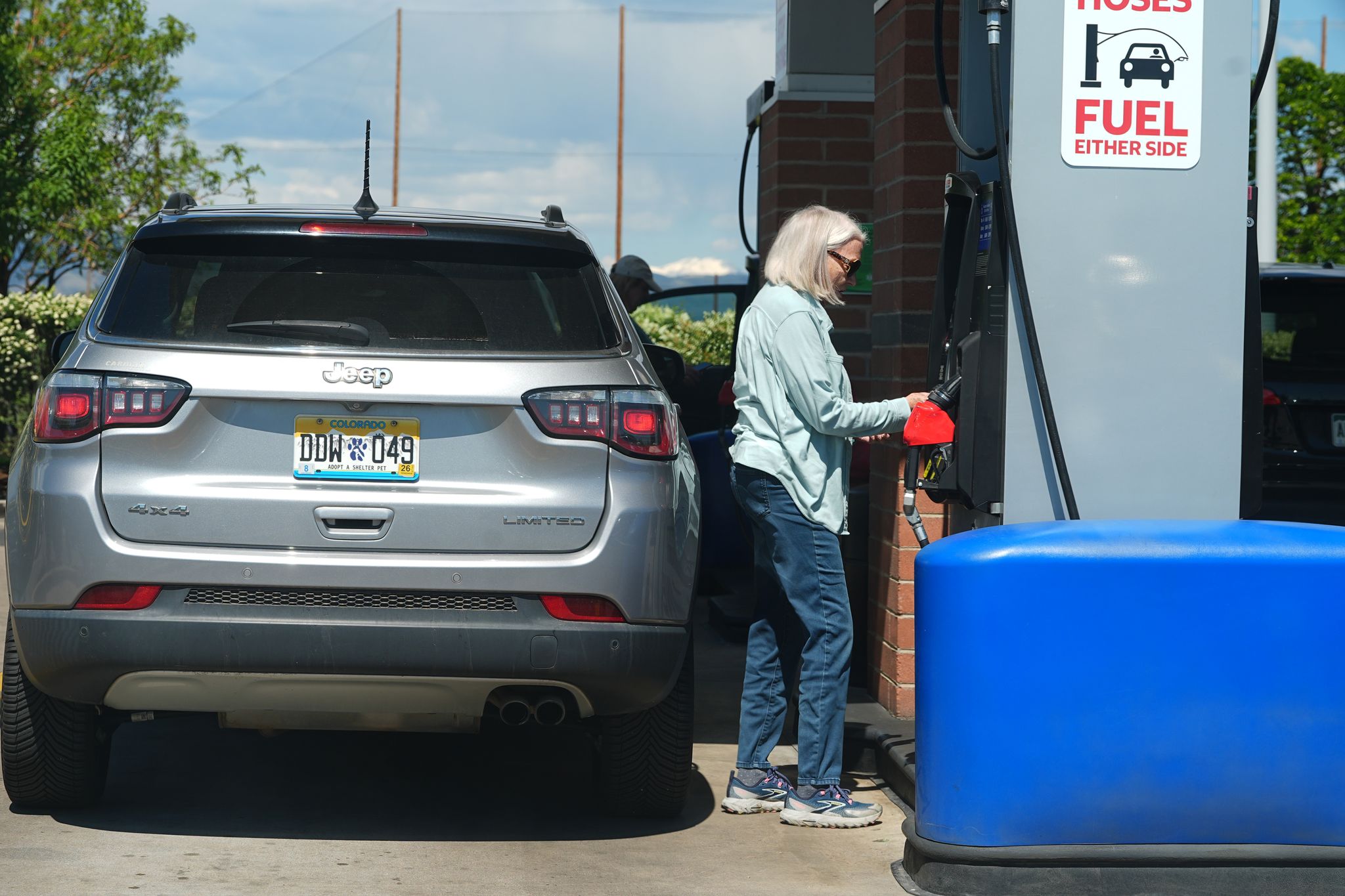 Consumer confidence dented with gas prices around $4.50 and inflation ...
