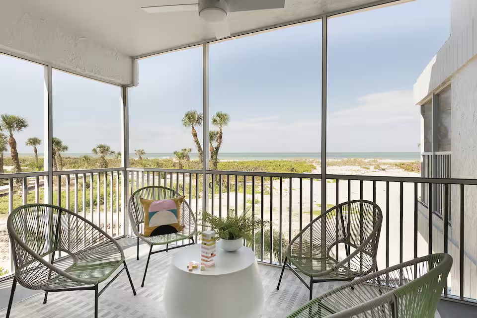Best waterfront Airbnbs for summer vacations in the U.S.