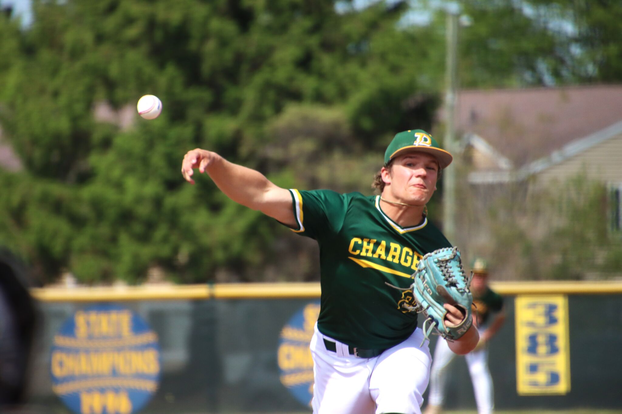Errors cost Dow in district loss to Oilers