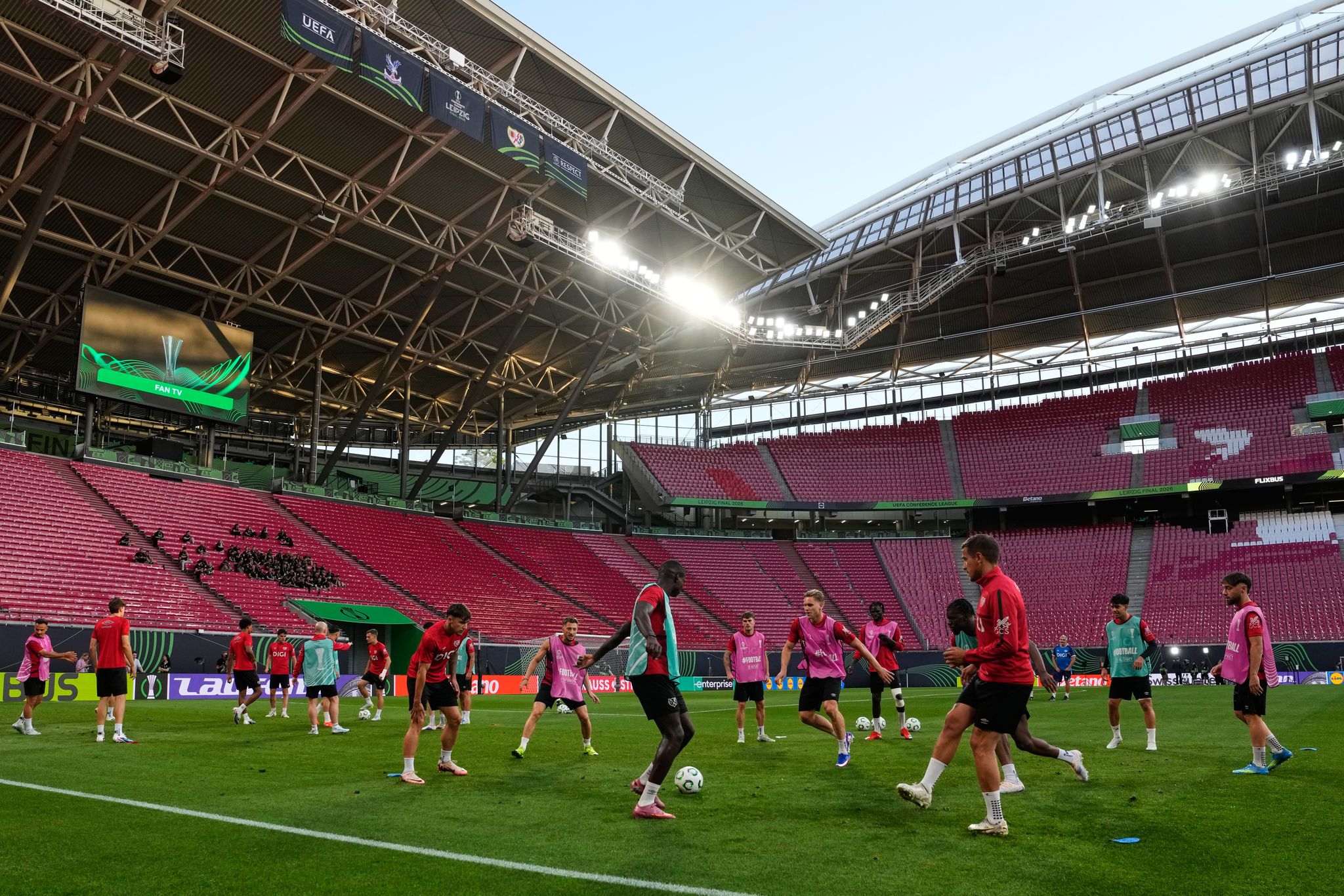 Crystal Palace and Rayo Vallecano fans clash in Leipzig ahead of ...