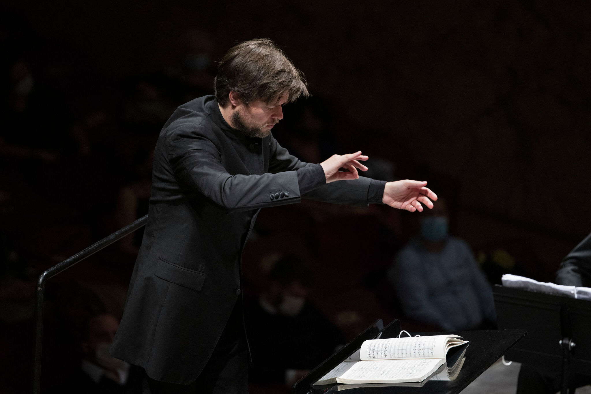 Juraj Valčuha leads Houston Symphony to greatness with Mahler's Ninth