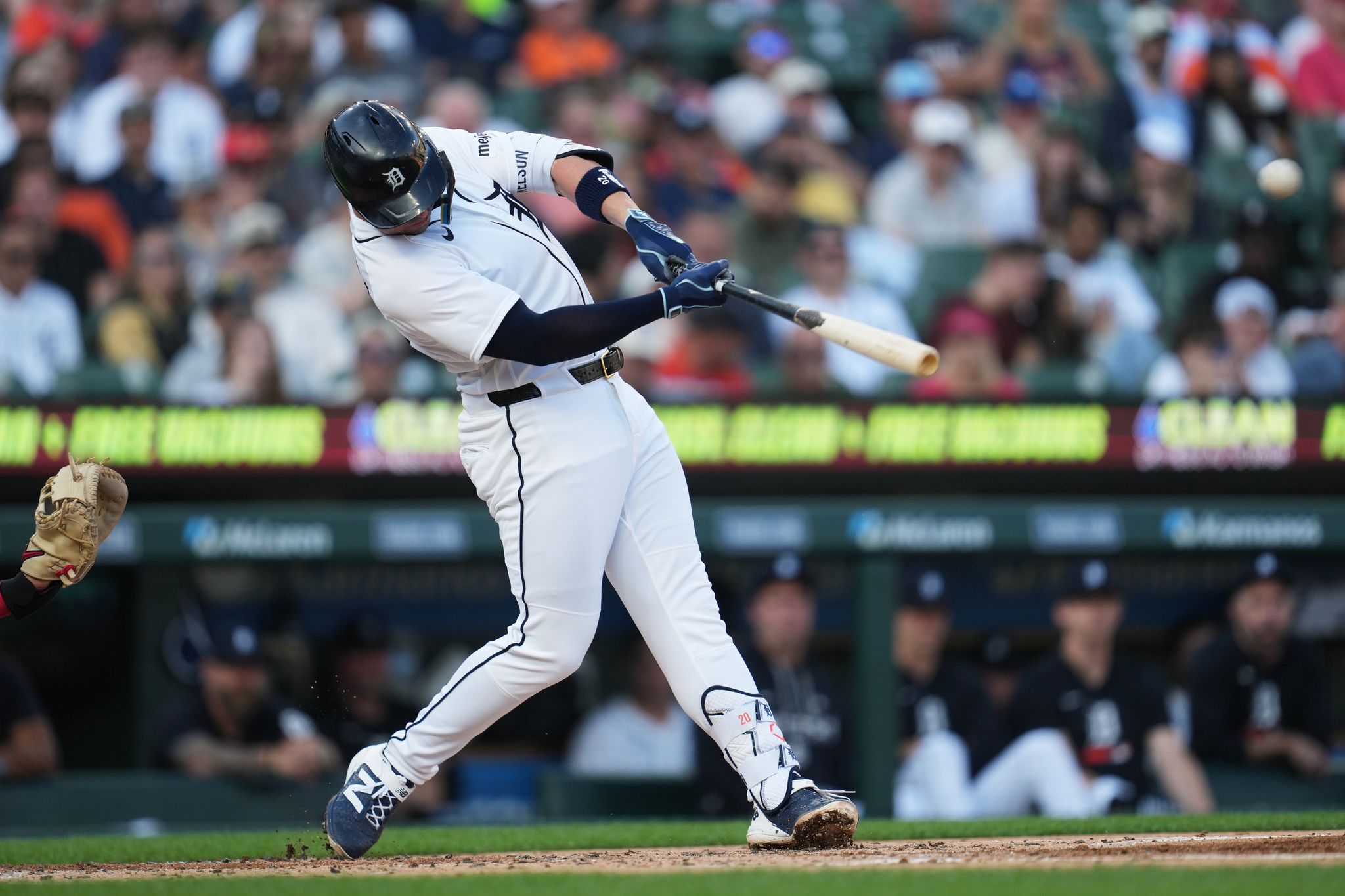 Torkelson pega jonrón, 5 lanzadores se combinan para 2 hits y Tigres ...