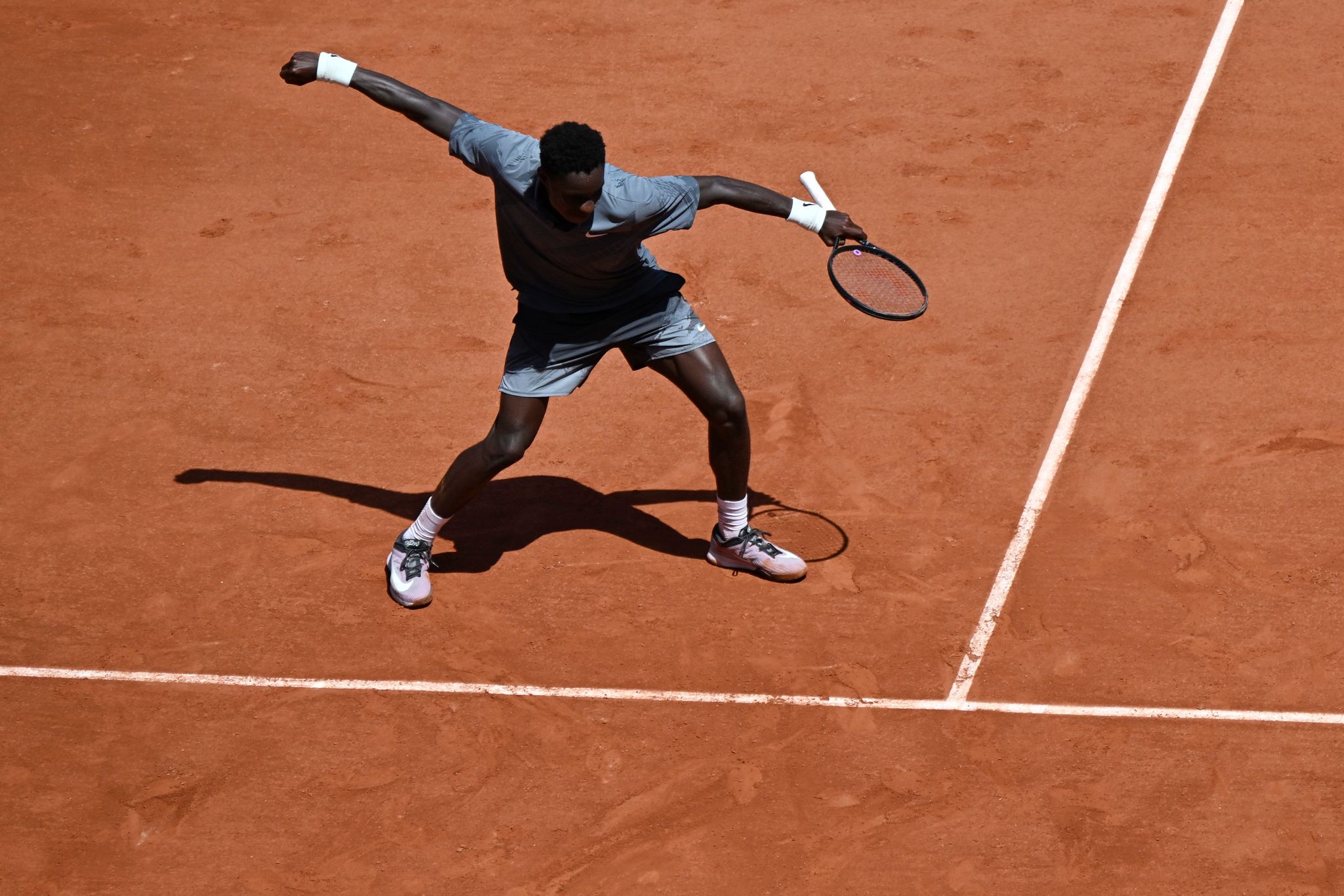 Teenager Moïse Kouamé delights home crowd by reaching French Open third ...