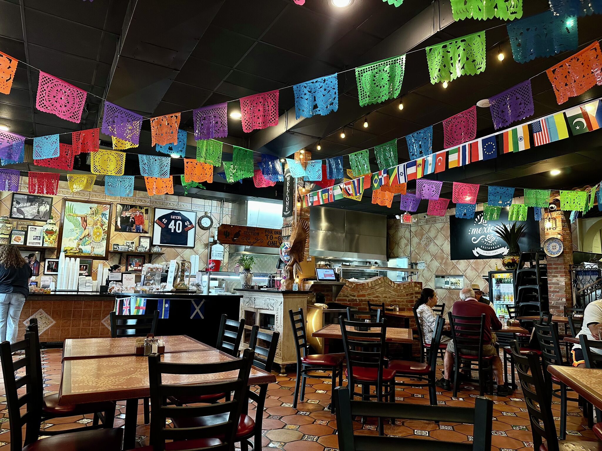 Iconic Houston Mexican restaurant still hot after 44 years