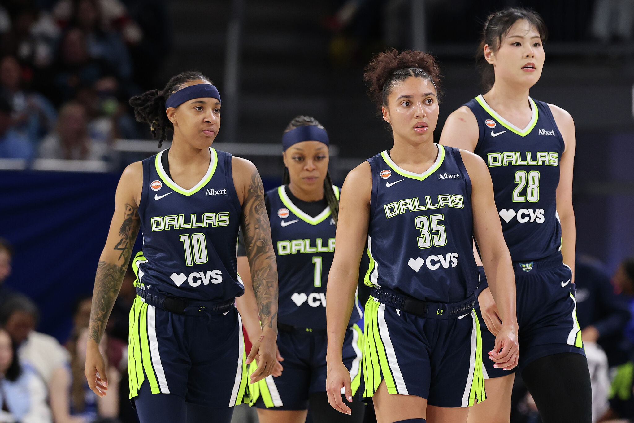 UConn star Azzi Fudd makes first career WNBA start for Dallas Wings
