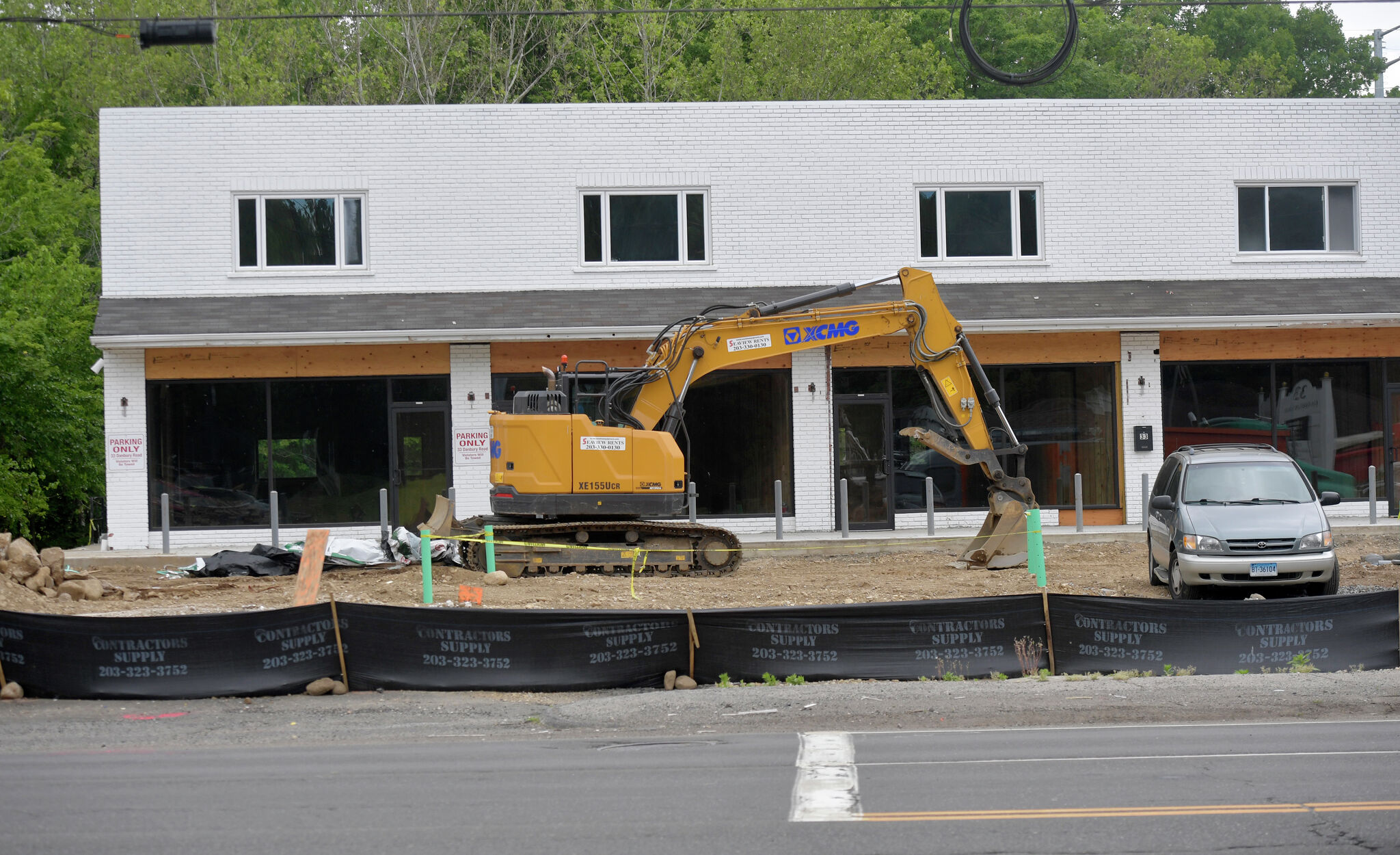New businesses eye renovated Wilton shopping center on Route 7
