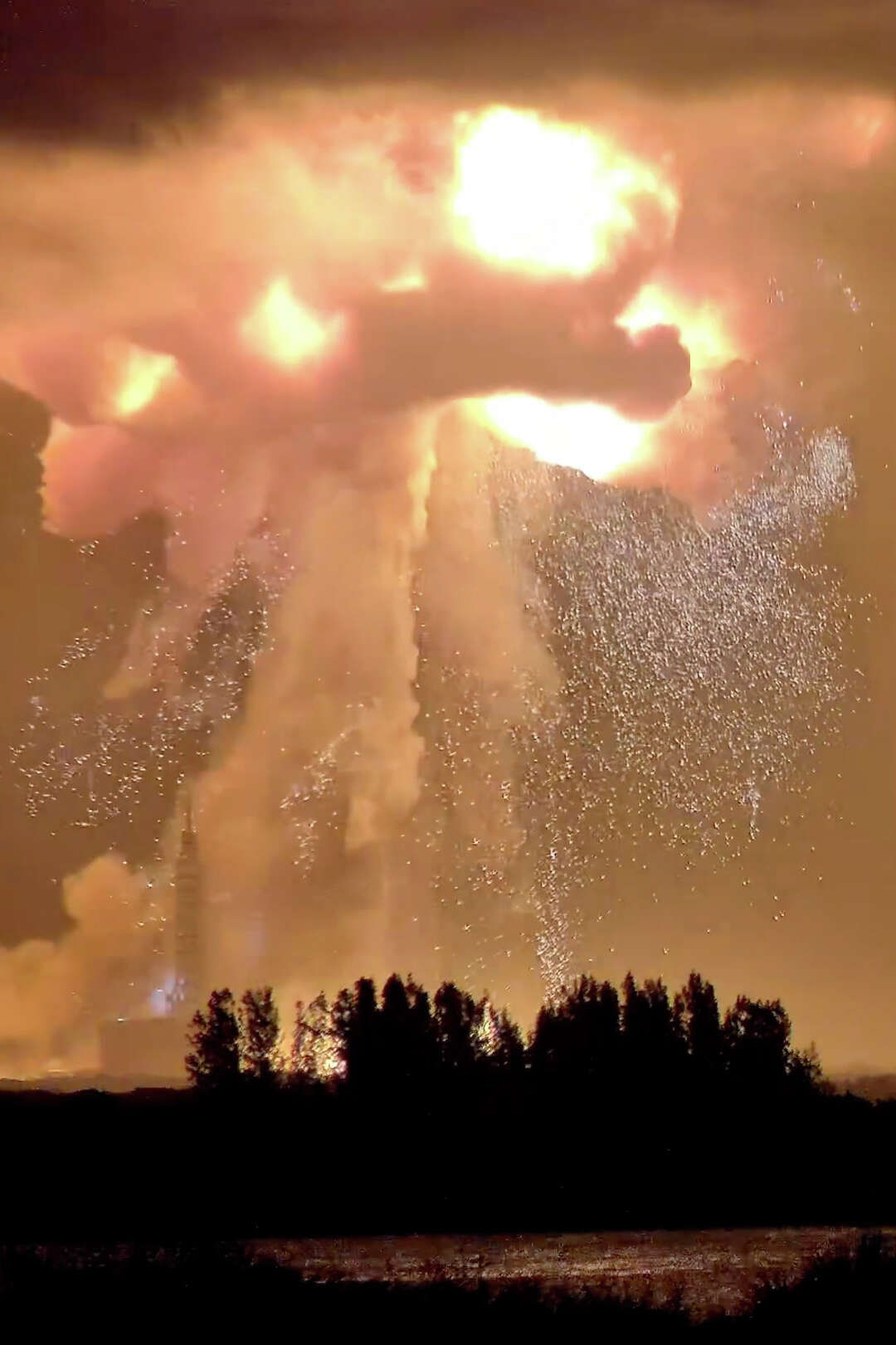 Blue Origin rocket explodes on the launch pad during an engine-firing test