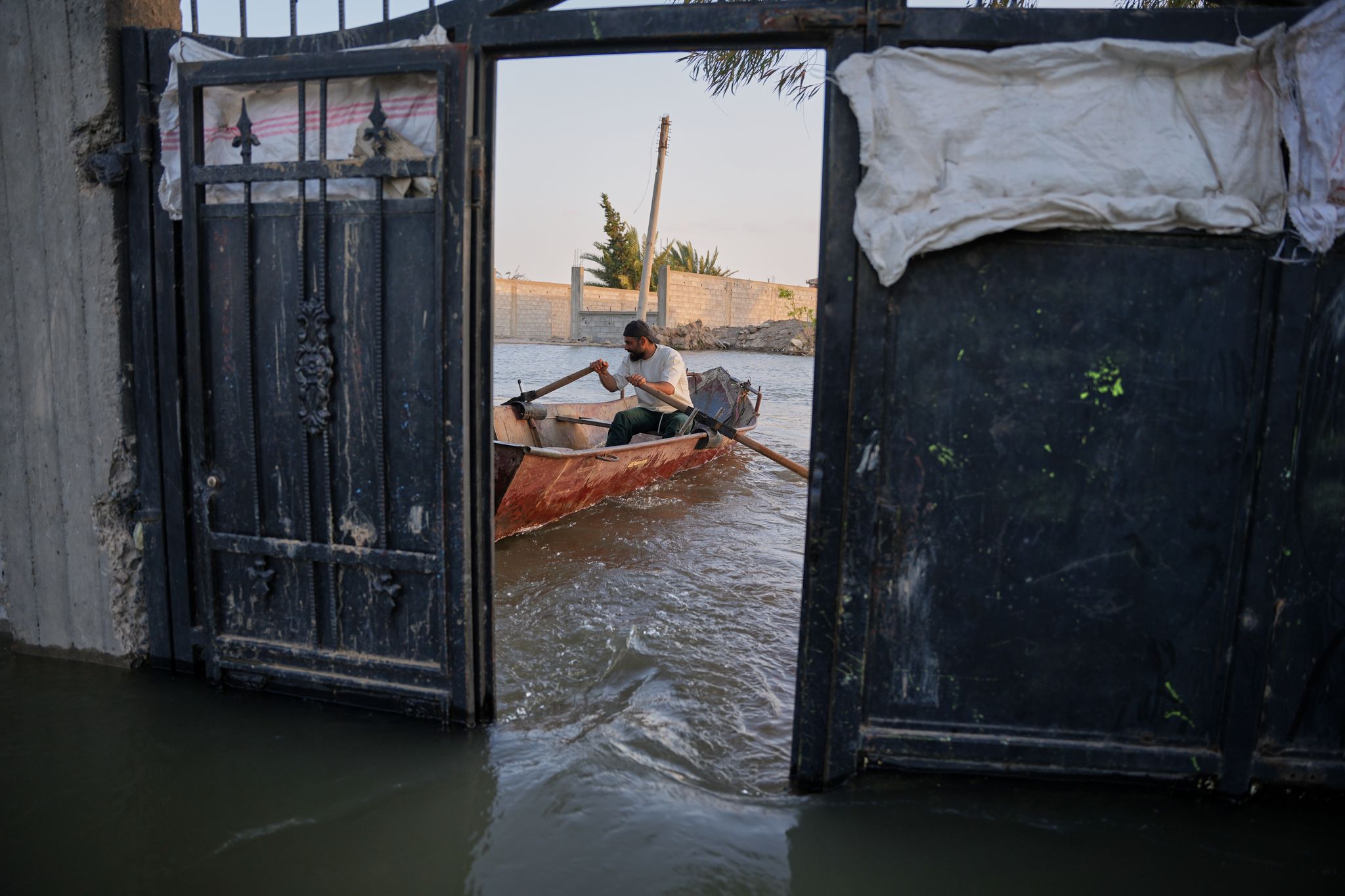 Photos of rare Euphrates River floods in Syria